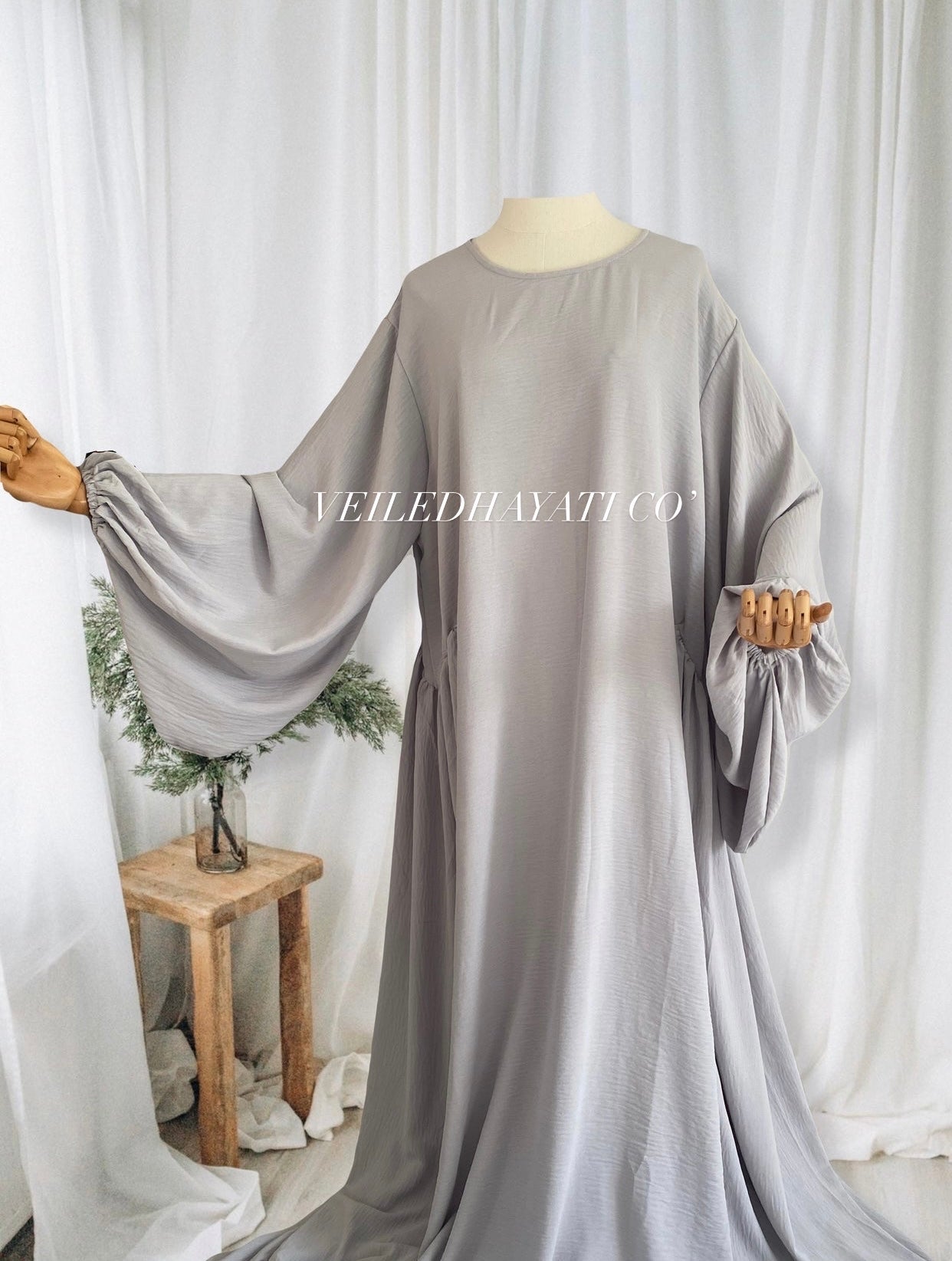 Cloud Asiyah Abaya – Veiled Hayati