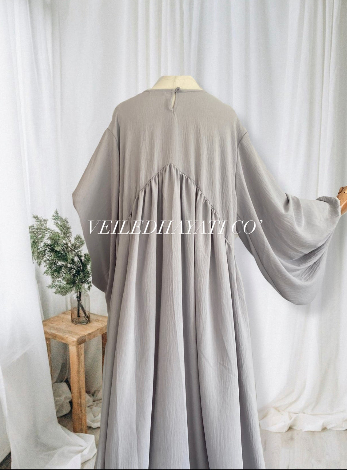 Cloud Asiyah Abaya – Veiled Hayati
